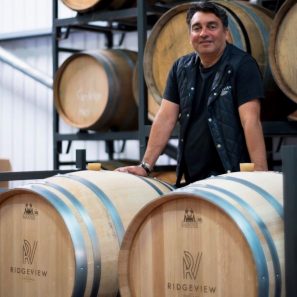 The Ridgeview Harvest – Behind The Scenes - Ridgeview - English ...