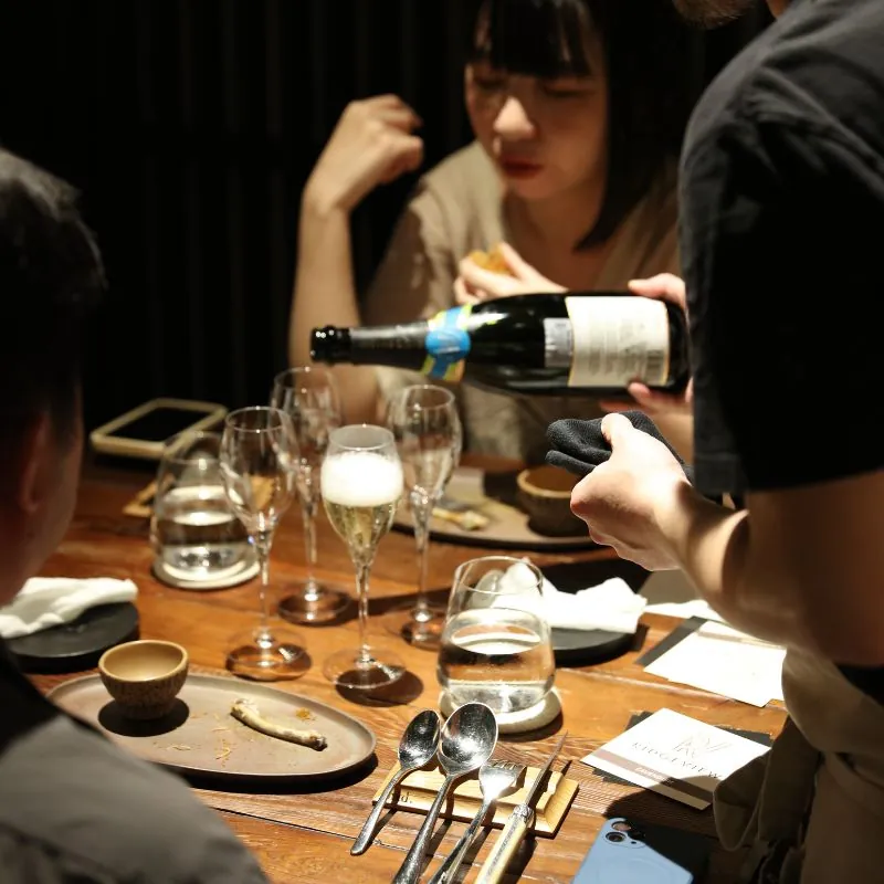 Head Winemaker Simon Roberts travels to Taiwan and Japan - Ridgeview